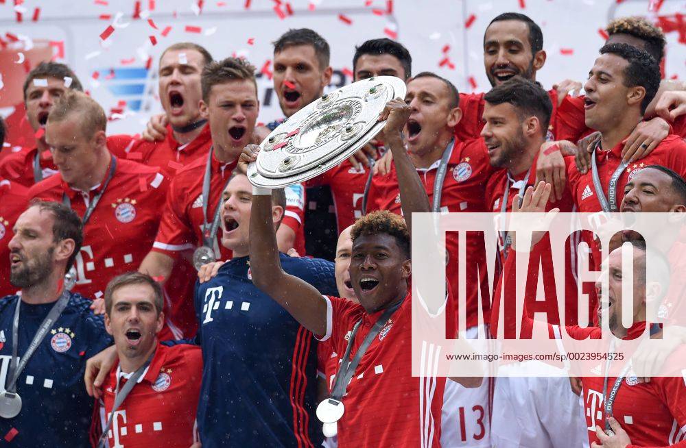 Fußball, Bayern München feiert Rekord-Meisterschaft FUSSBALL 1 ...
