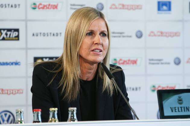 Pressesprecherin Barbara Ertl Leicht . PR vom VfL Wolfsburg am