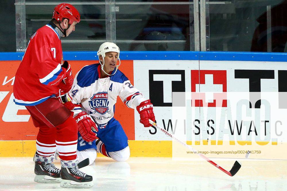 Russia s Alexei Kasatonov and Chris Chelios of the World Legends Hockey ...