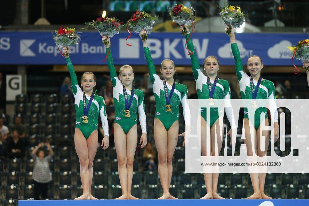 Winners: RUS (from left: Varvara Zubova, Angelina Simakova, Elena Eremina, Uliana Perebinosova