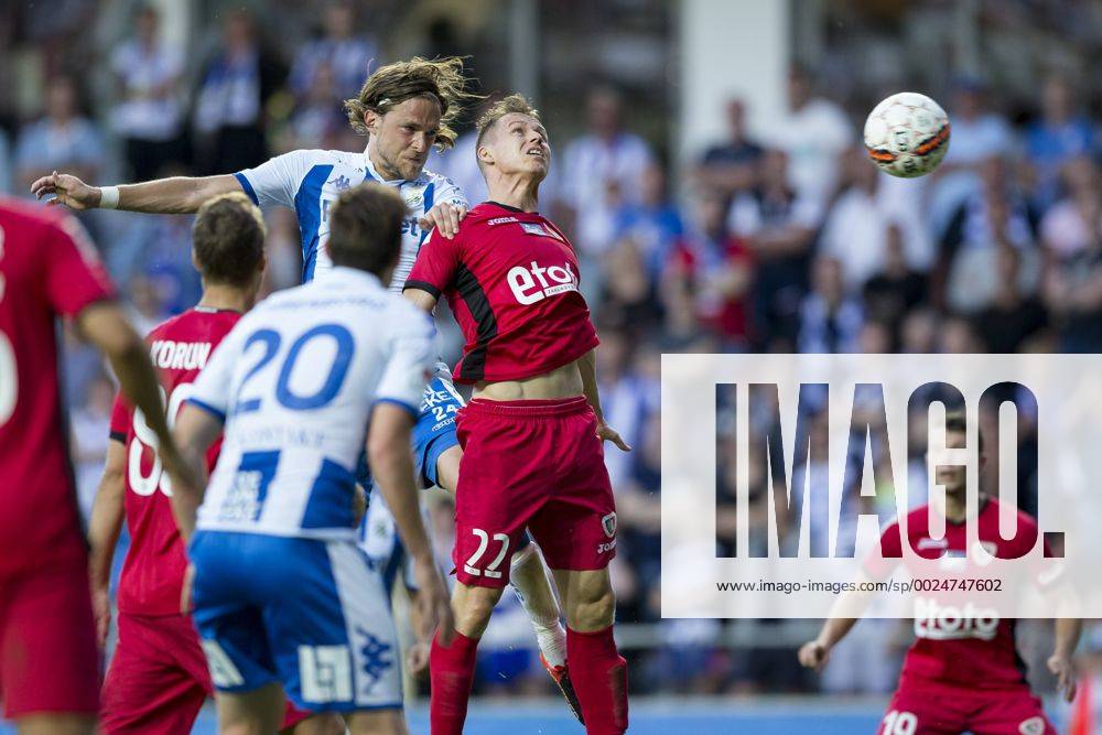 160721 IFK Göteborgs Tom Pettersson nickar under fotbollsmatchen i ...
