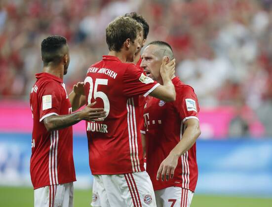 Franck RIBERY, FCB 7 Torjubel, Jubel nach dem Tor zum 1-0 beim Finale Telekom Liga Total Cup in