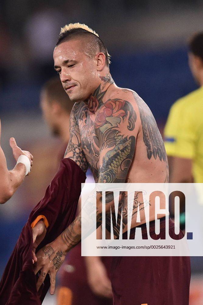 Radja Nainggolan Roma tattoo Tatuaggi Roma 29-09-2016 Stadio Olimpico ...