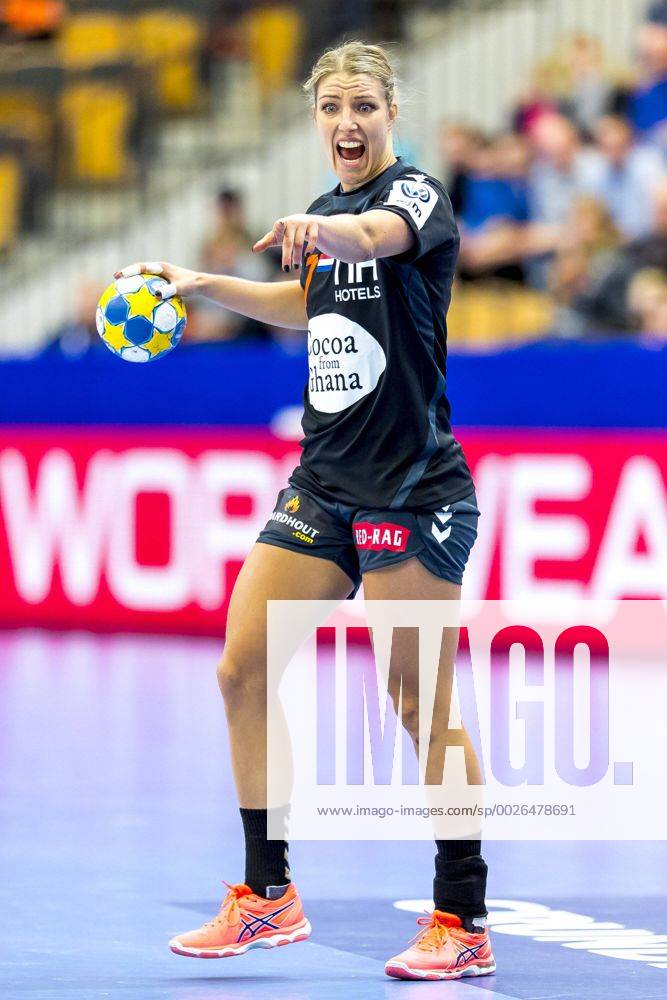 Debbie Bont . Polen vs. Niederlande, Preliminary Round, EHF Euro 2016 ...