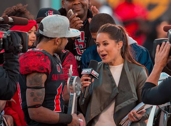 Kaylee Hartung Stock Photos – High-Quality Images for Licensing | IMAGO