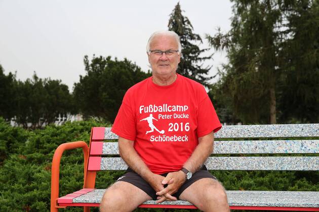 Peter Ducke (DDR,Deutschland) - Fototermin mit dem ehemaligen DDR ...