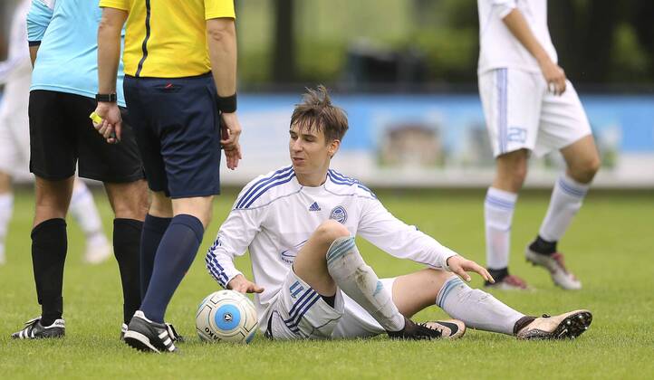 BW 96 am Boden zerstört, Julius Paster Fussball Turnier Hass-Hatje-Cup ...