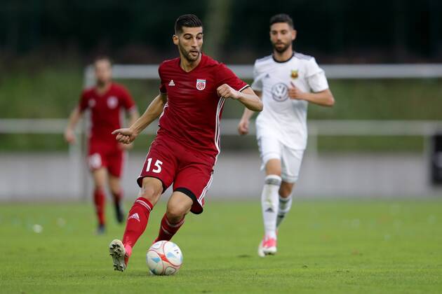 Samir Hadji (Fola Esch - 15) Freisteller, Einzelbild, Aktion ...