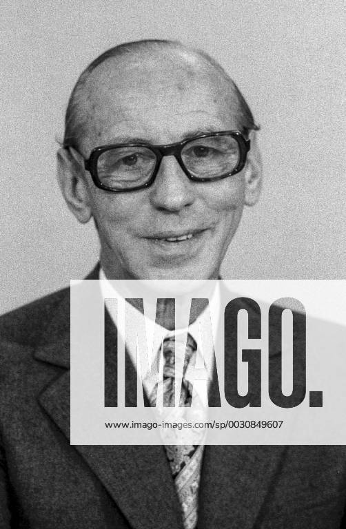 Josef Neckermann here on 12 06 1971 at the Reit u jumping tournament in