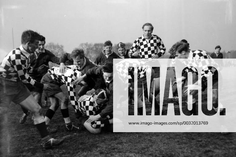 RUGBY CHARING X V LONDON HOSPITAL IN ACTION ; 25 FEBRUARY