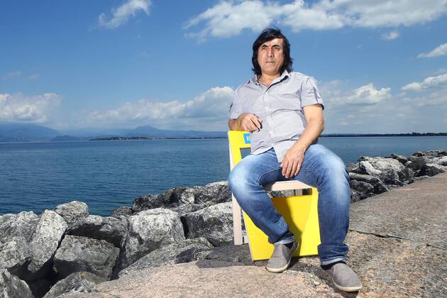 - BERGAMO, ITALY: Former cyclist Djamolidine Abdoujaparov from ...