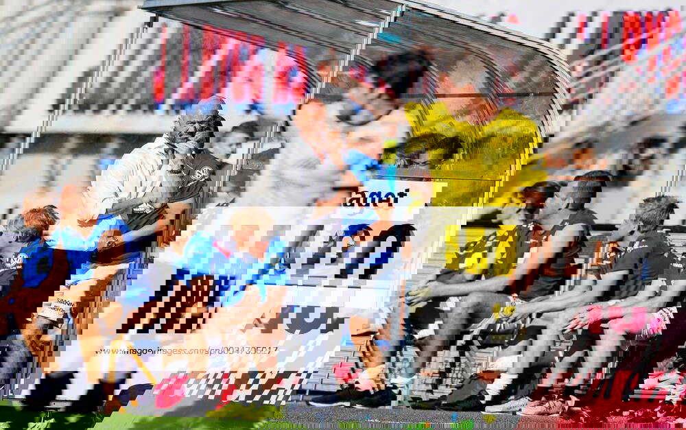 180516 Mark Dempsey head coach of Start during the Eliteseria match ...