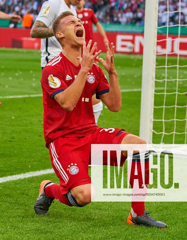 Joshua KIMMICH FCB 32 after a missed opportunity emotions emotions ...