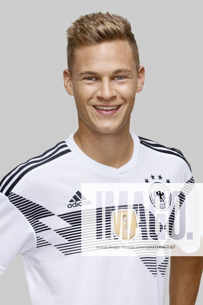 Joshua KIMMICH GER Single image truncated single portrait Portrait ...