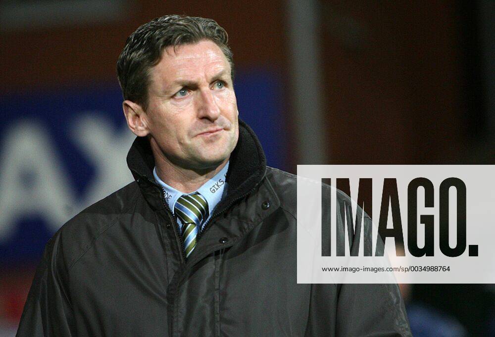 11 - ANTWERP, BELGIUM : Zulte s coach Francky Dury is pictured during ...