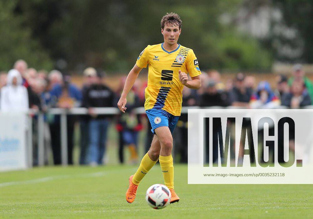 Nick Otto Eintracht Braunschweig on the