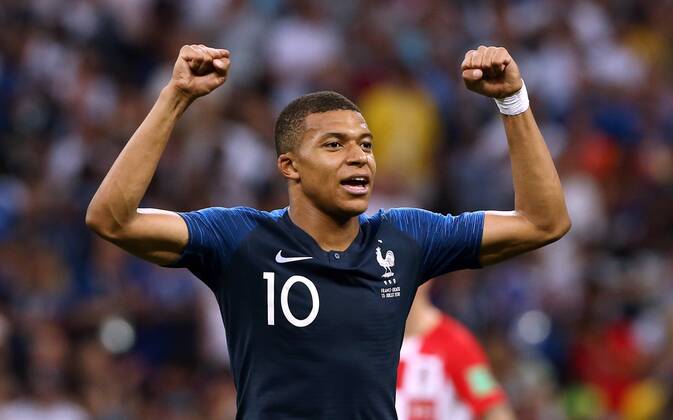 Kylian Mbappe 4 1 Fist Ballend Joy Emotion Cheering Jubilation after 4 ...