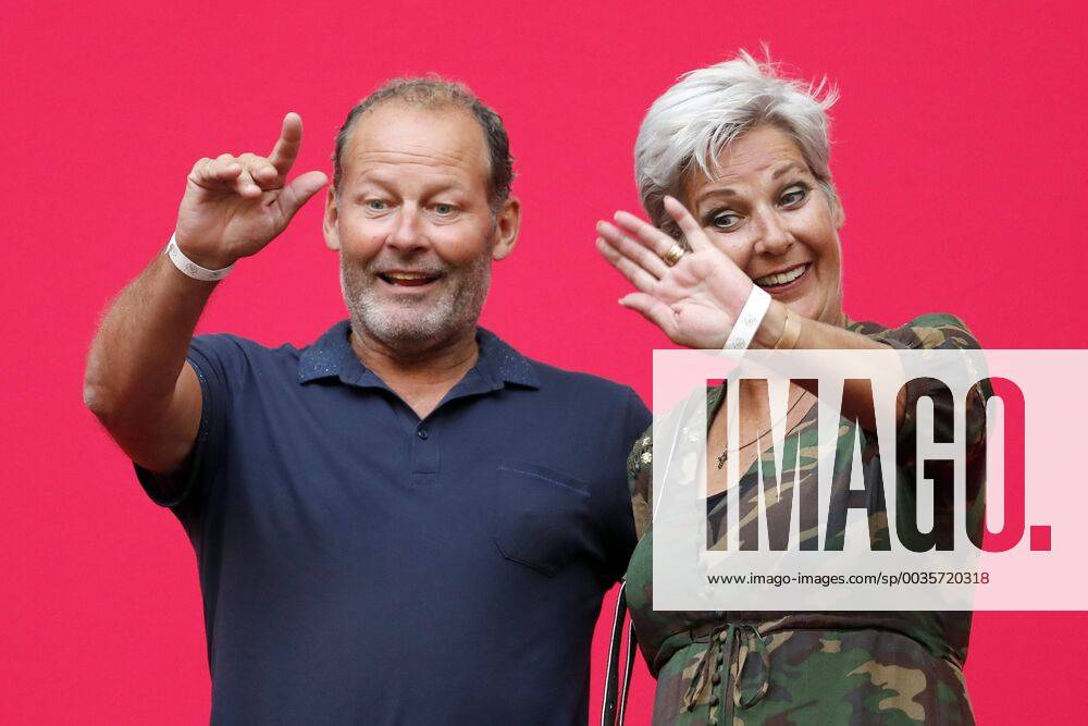 Daley Blind s parents Danny Blind, Yvonne Blind during the UEFA ...