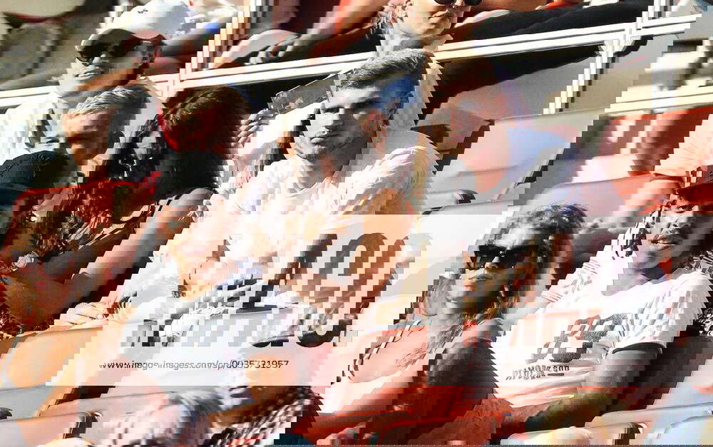 Yussuf Poulsen mit Freundin Maria,Konrad Laimer mit Freundin Ines-Sarah ...