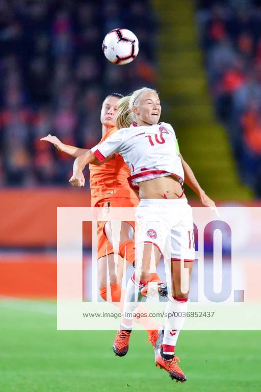 Heading duel Sherida Spitse Netherlands Netherlands 8 Pernille Harder ...