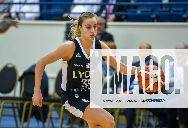Marie Pardon ( LYON ASVEL) BASKET : Tarbes vs Lyon - Maif Open LFB - Paris