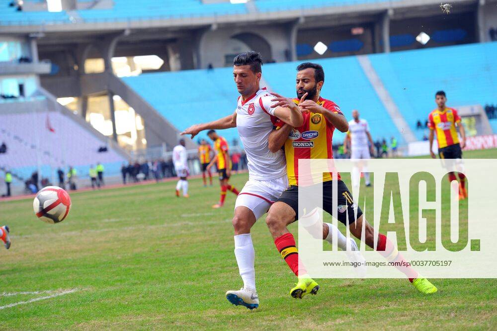Bedoui Rami (L)of ESS and Yassine khenissi of EST during the match ...