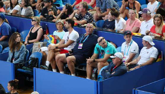 Alexander Zverev Team in der Spielerloge, L-R. Manager Patricio Apey ...