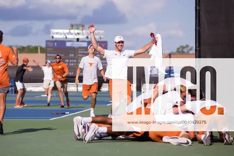 ORLANDO, FL - MAY 19: Members of the University of Texas tennis team ...