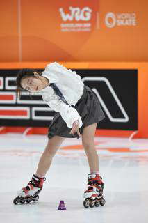 SU FEI QIAN from China, performs in Slalom Classic for Senior Women ...