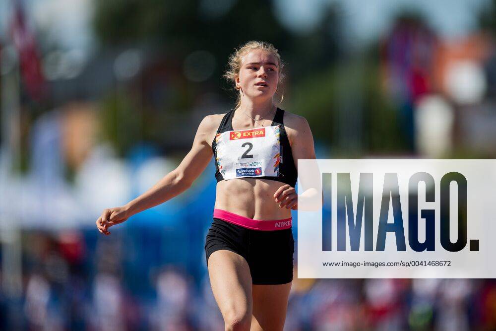 190802 Henriette Jaeger competes in the women s 100m heats during the ...