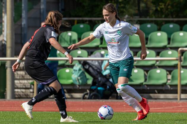 v li Anna Lena Fritz FC Ingolstadt 04, 19 and Giovanna Hoffmann SV ...
