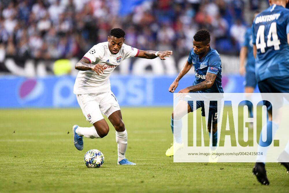 17 JEFF REINE ADELAIDE (OL) - 05 WILMAR BARRIOS (ZEN) FOOTBALL : Lyon ...