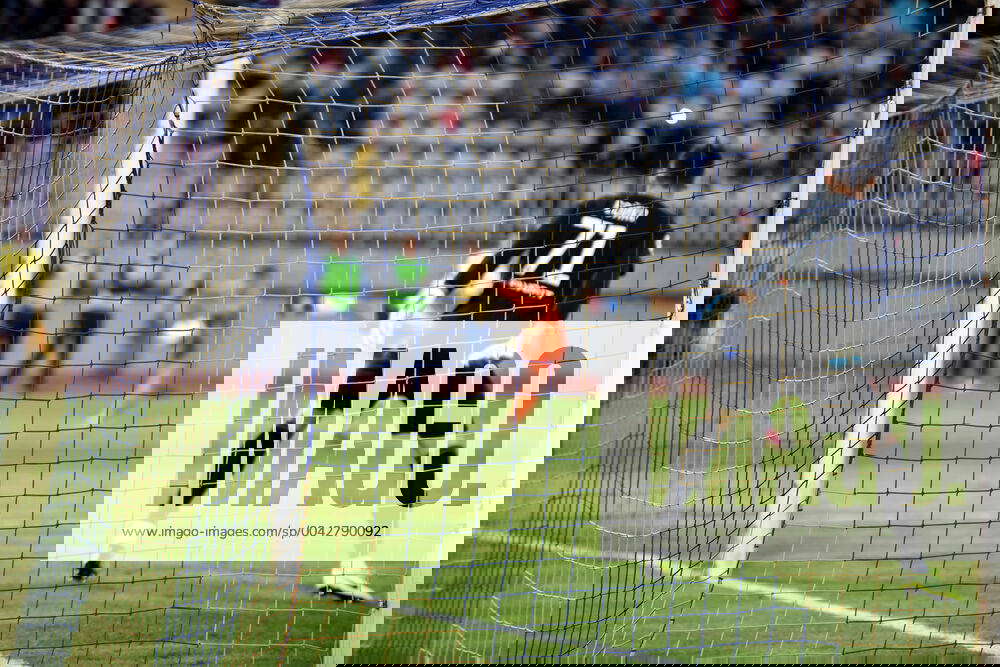 Goalkeeper Denys Boiko of FC Dynamo Kyiv is on guard during the ...