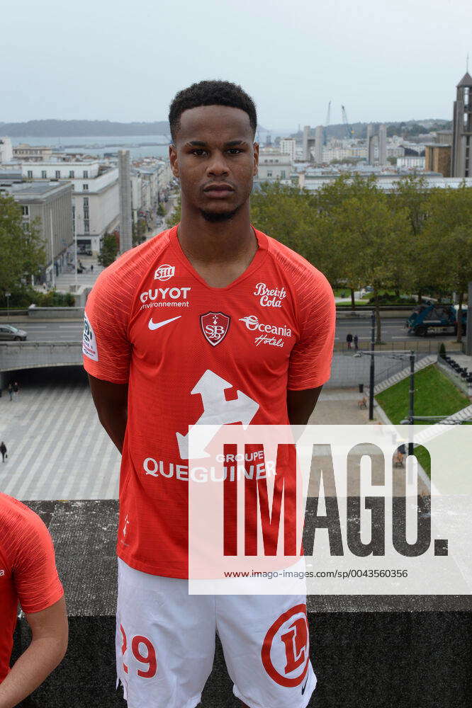 osei yaw derick FOOTBALL : Presentation - Brest - Photo Officielle -14 ...