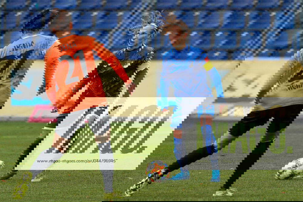 v li Anna Weiß Jena, 21 , Leonie Pankratz TSG, 21 , Action, Action ...