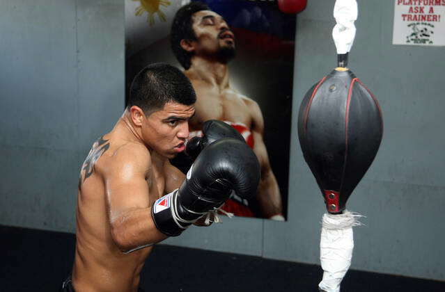 Victor Ortiz Boxer Amir Khan Training In Hollywood Hollywood, Los ...
