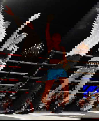 BIG TIME BOXING, Tayla Harris celebrates as she defeats Janay Harding ...