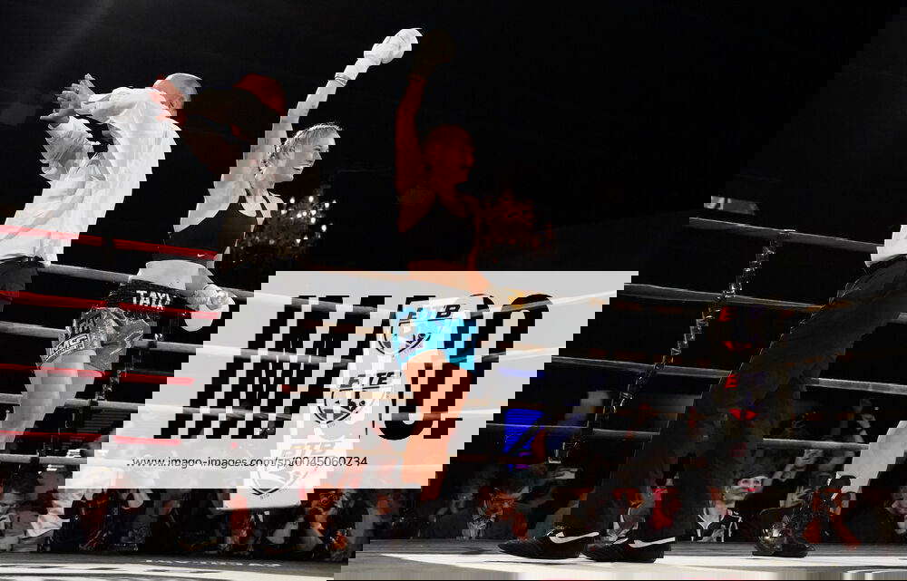 BIG TIME BOXING, Tayla Harris celebrates as she defeats Janay Harding ...