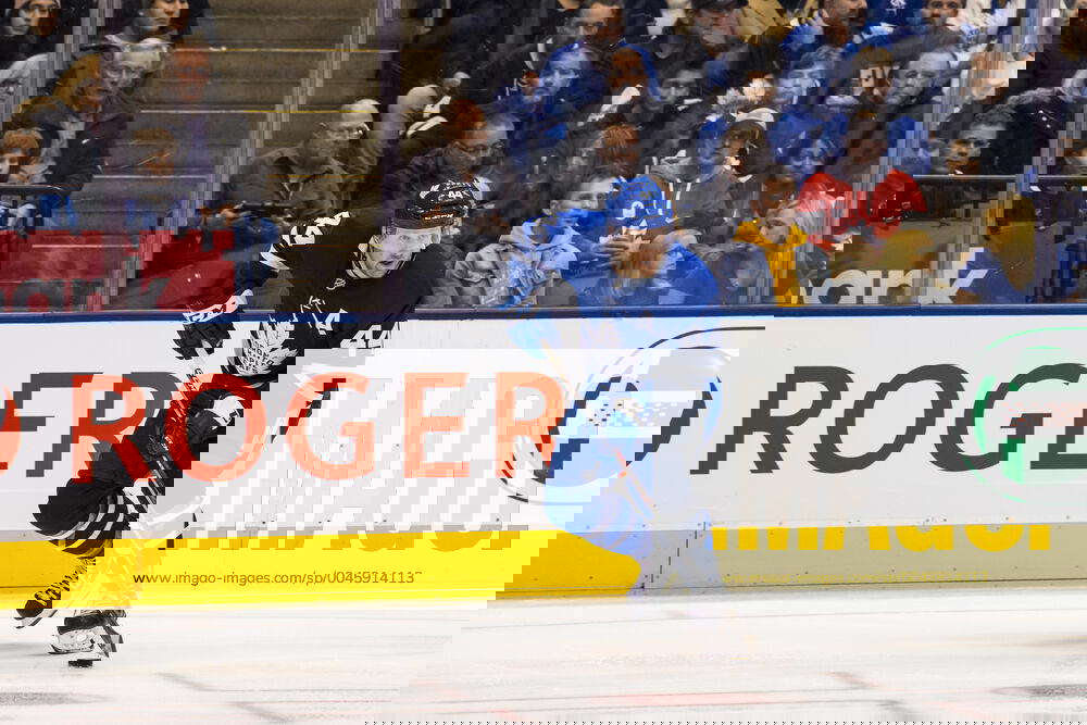 December 28, 2019: Toronto Maple Leafs defenseman Morgan Rielly (44 ...