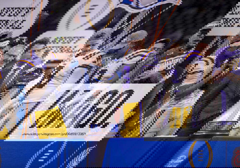 December 28, 2019: LSU players celebrate during the trophy presentation ...