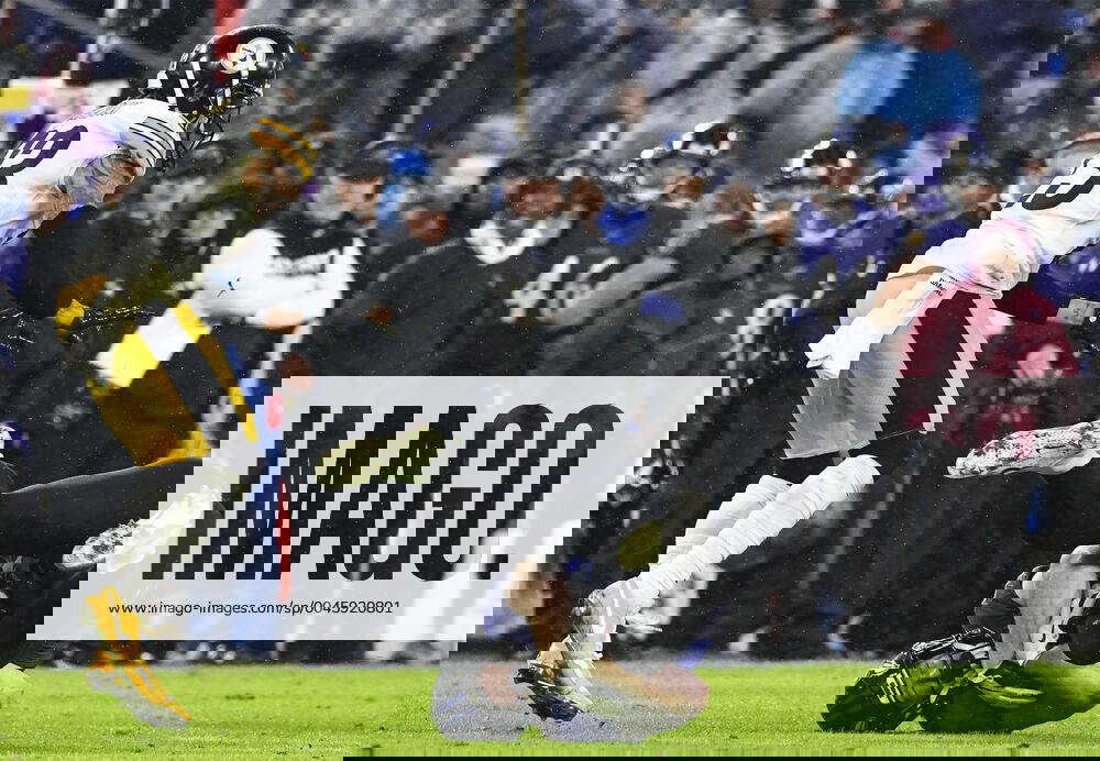 BALTIMORE, MD - DECEMBER 29: Baltimore Ravens tight end Hayden Hurst ...