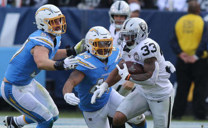 CARSON, CA - DECEMBER 22: DeAndre Washington 33 of the Raiders during ...