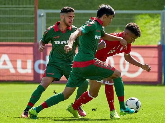 TILLMANN Timothy FCB 2016 FS U19 FC Bayern Munich vs FC Viktoria Plzen ...