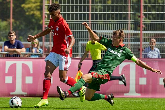 TILLMANN Timothy FCB 2016 FS U19 FC Bayern Munich vs FC Viktoria Plzen ...
