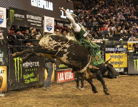 USA: Professional Bull Riders Season 2020 Day 2 Daylon Swearingen rides ...