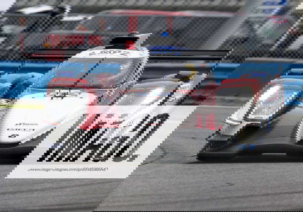 DAYTONA, FL - JANUARY 04: Ben Keating USA, Simon Trummer CHE, Gabriel ...