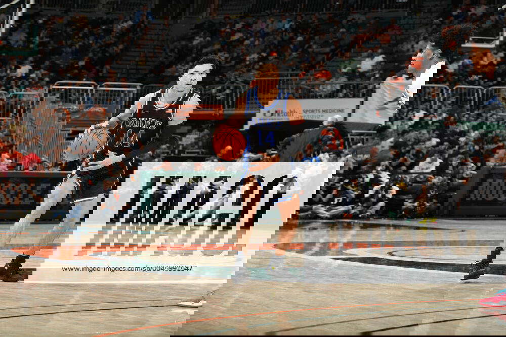 January 4, 2020: Jordan Goldwire 14 of Duke in action during the NCAA ...