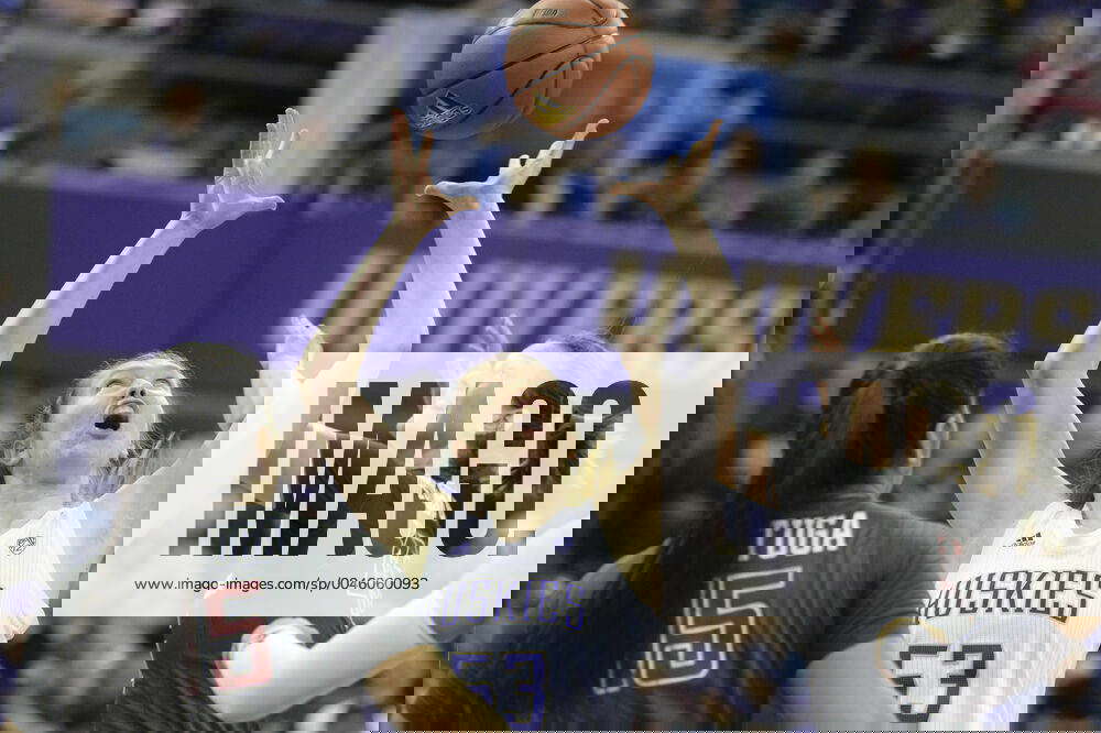 SEATTLE, WA - JANUARY 11: Washington Huskies center Darcy Rees (53 ...