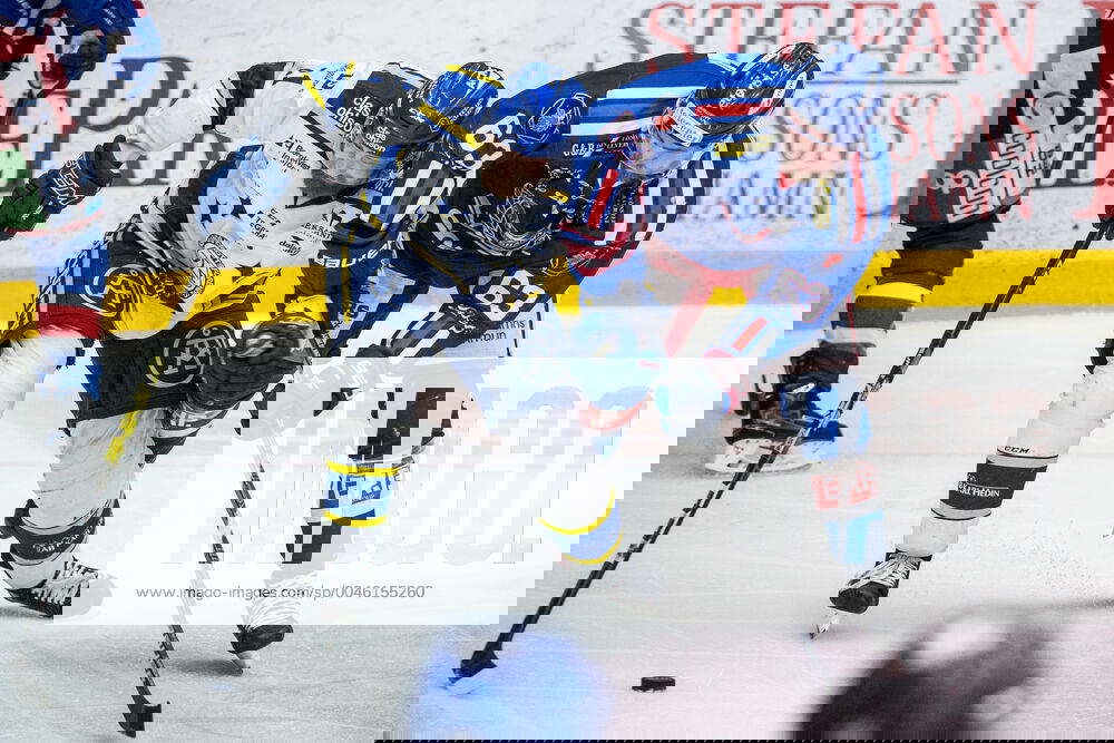 200118 Leksands Mattias Ritola and Oskarshamns Robin Söderqvist during the ice hockey match in SHL