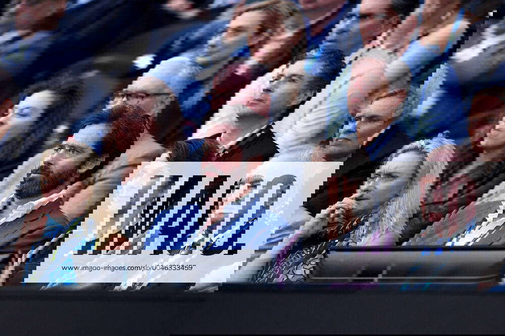 AUSTRALIAN OPEN DAY 9, AFL CEO Gillon McLachlan and wife Laura Blythe ...